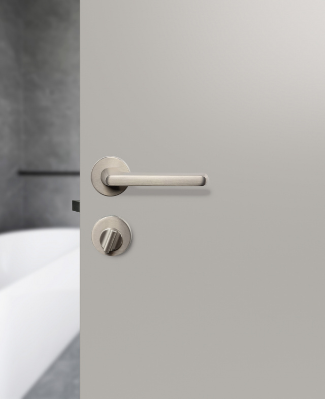 Door handle for interior doors with modular lock | Beslag Design